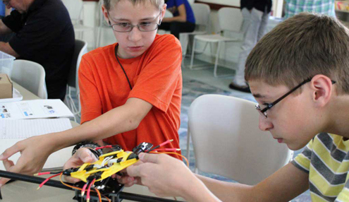 Students Learn to Build Drones via 3D Printing | Aerospace 3D Printing ...